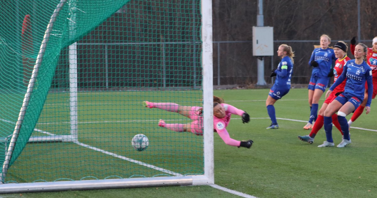 Vi utklasser Åsane i årets siste kamp! / Røa Fotball Elite